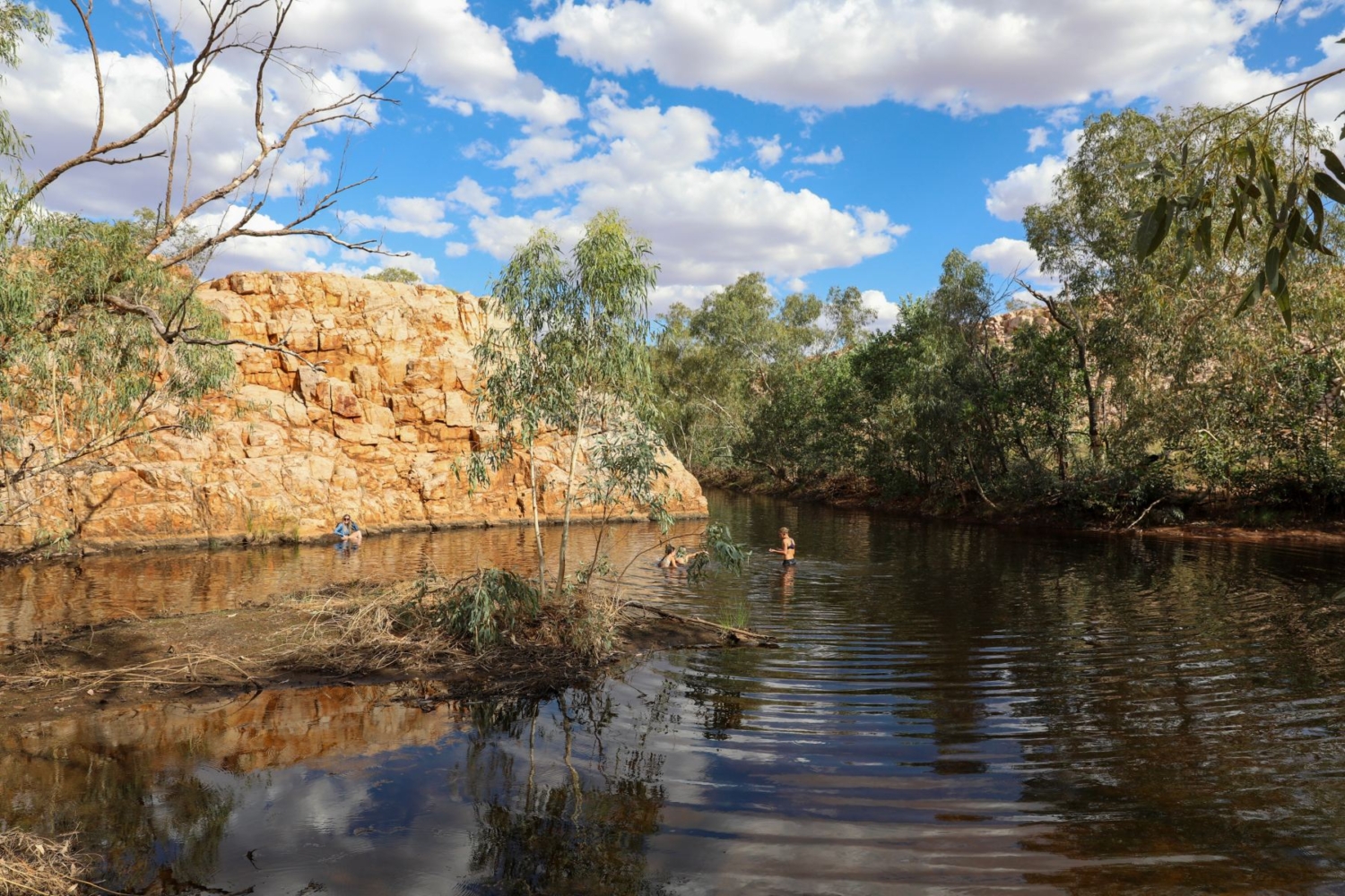 Banka Banka West Station and Tourist Park Review - Free to Explore